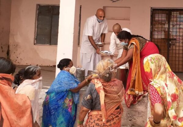 Annadan Seva – Sri Sri Radha Madanmohan | ISKCON Abids Hyderabad ...